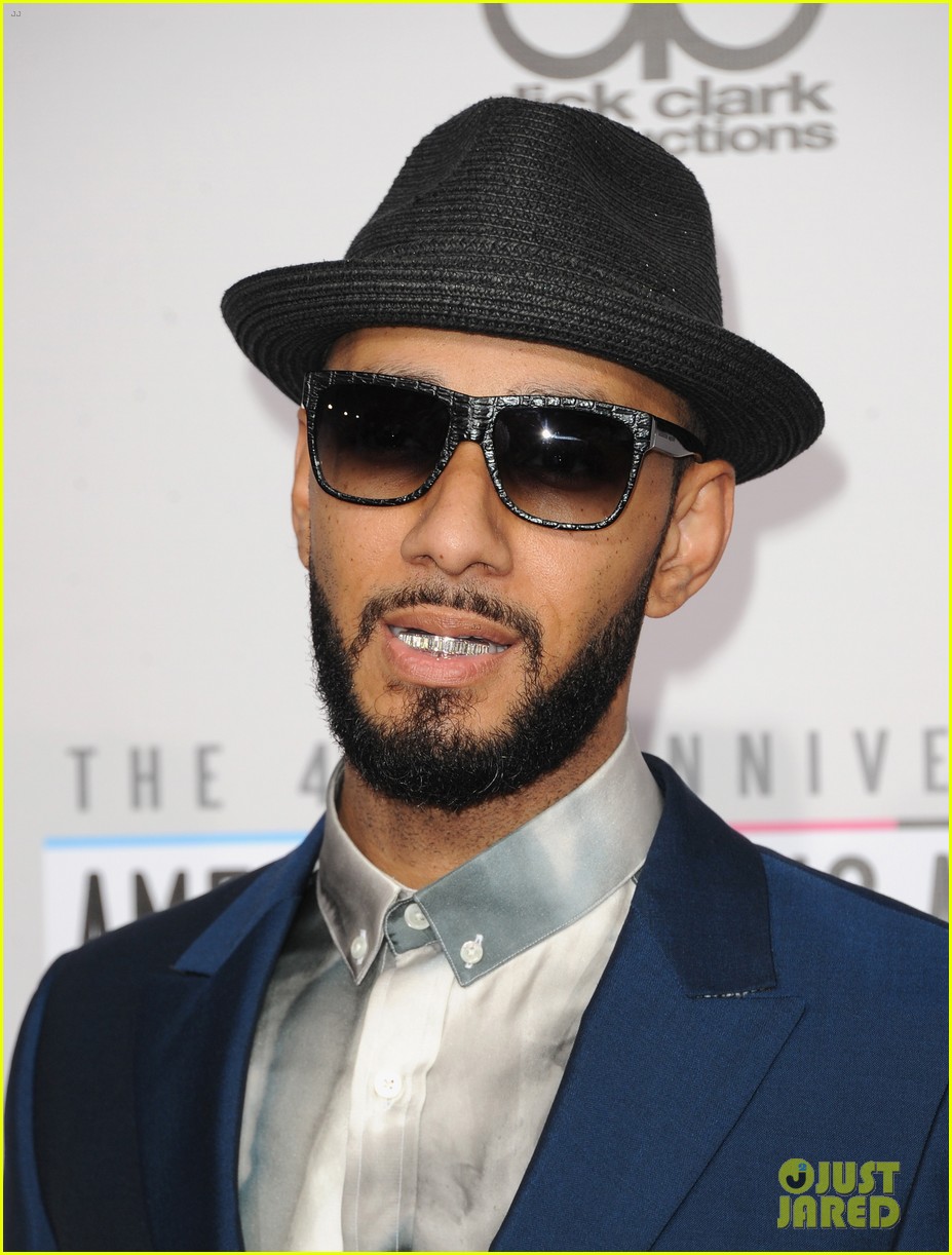 Chris Brown, Ludacris, & Swizz Beatz - AMAs Performance!: Photo 2760438 ...