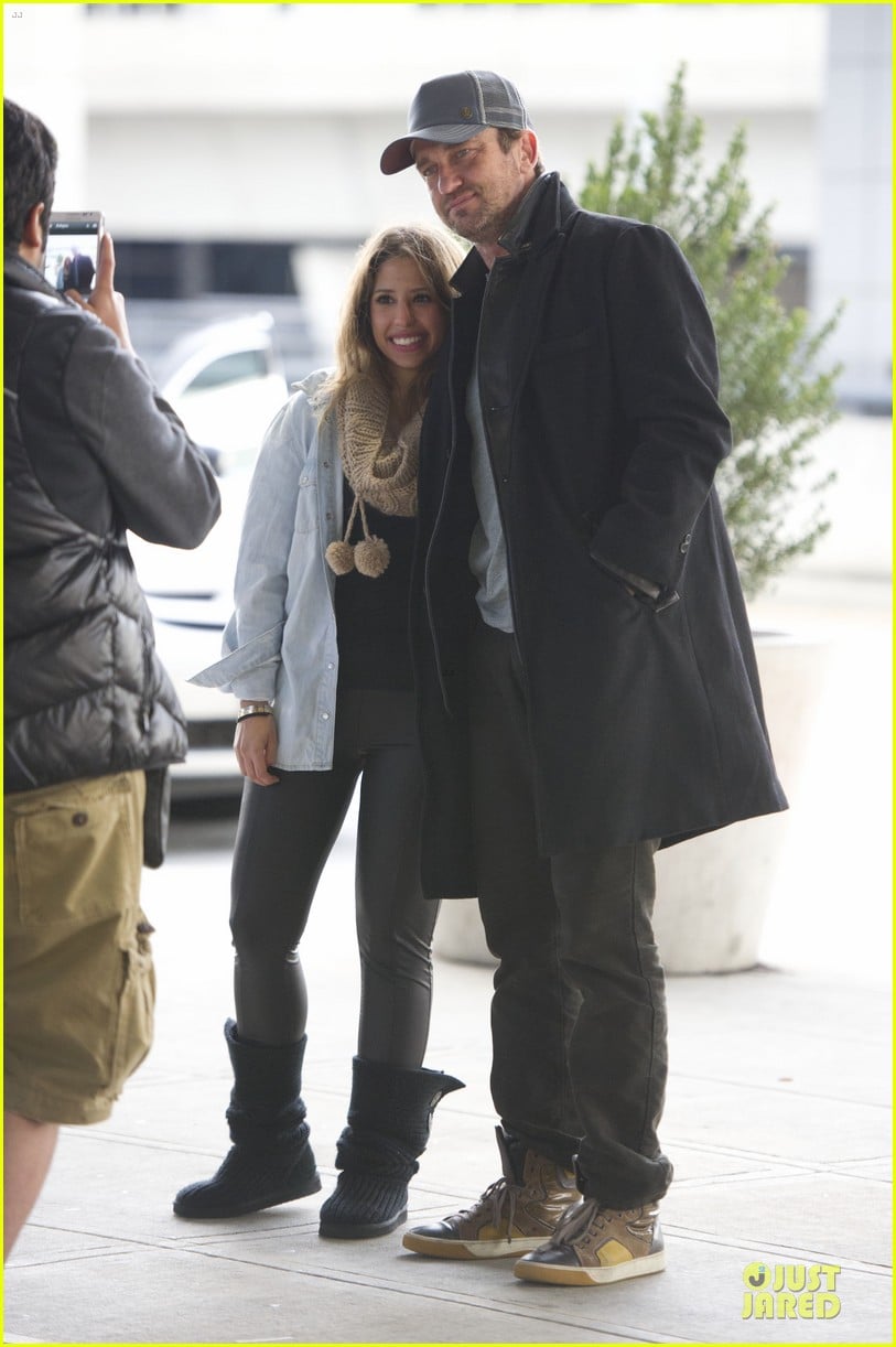 Gerard Butler: 'Dragons: Gift of the Night Fury' Voice Actor!: Photo ...