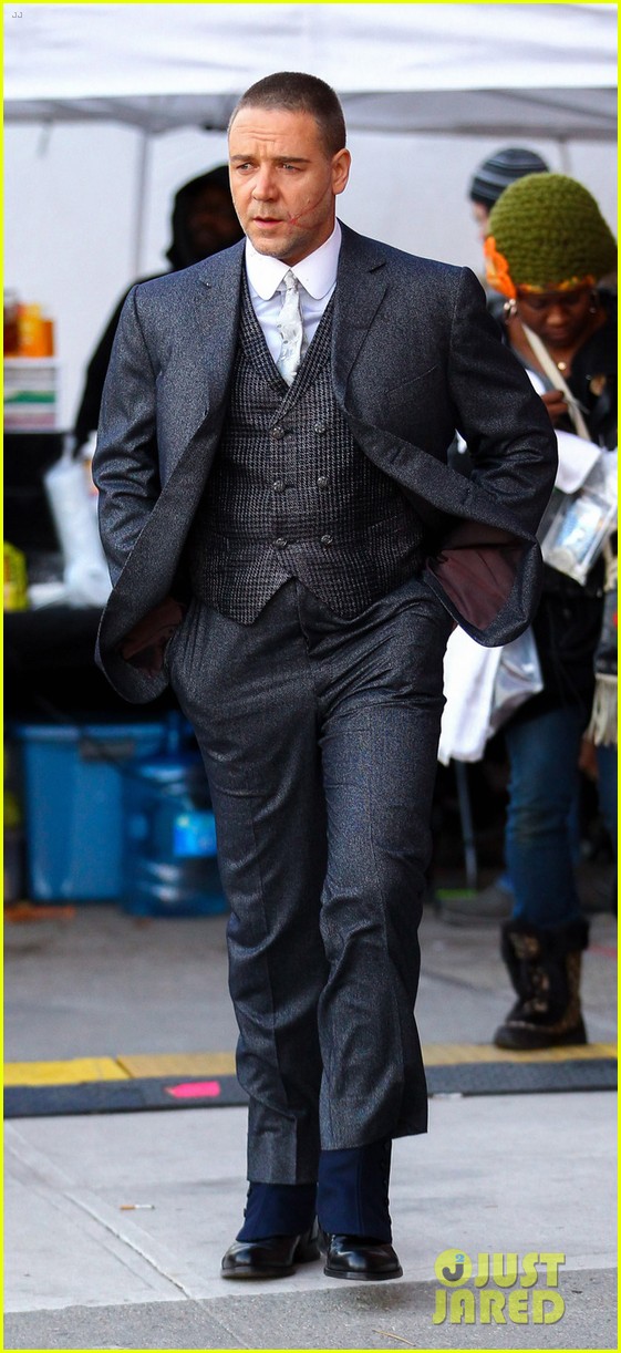 Russell Crowe: Facial Scar For 'Winter's Tale'!: Photo 2764368 ...