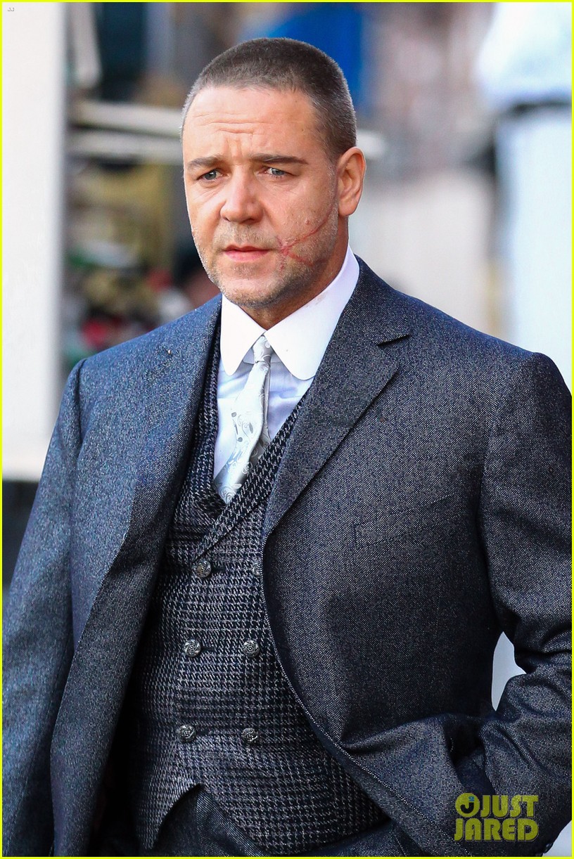 Russell Crowe: Facial Scar For 'Winter's Tale'!: Photo 2764372 ...