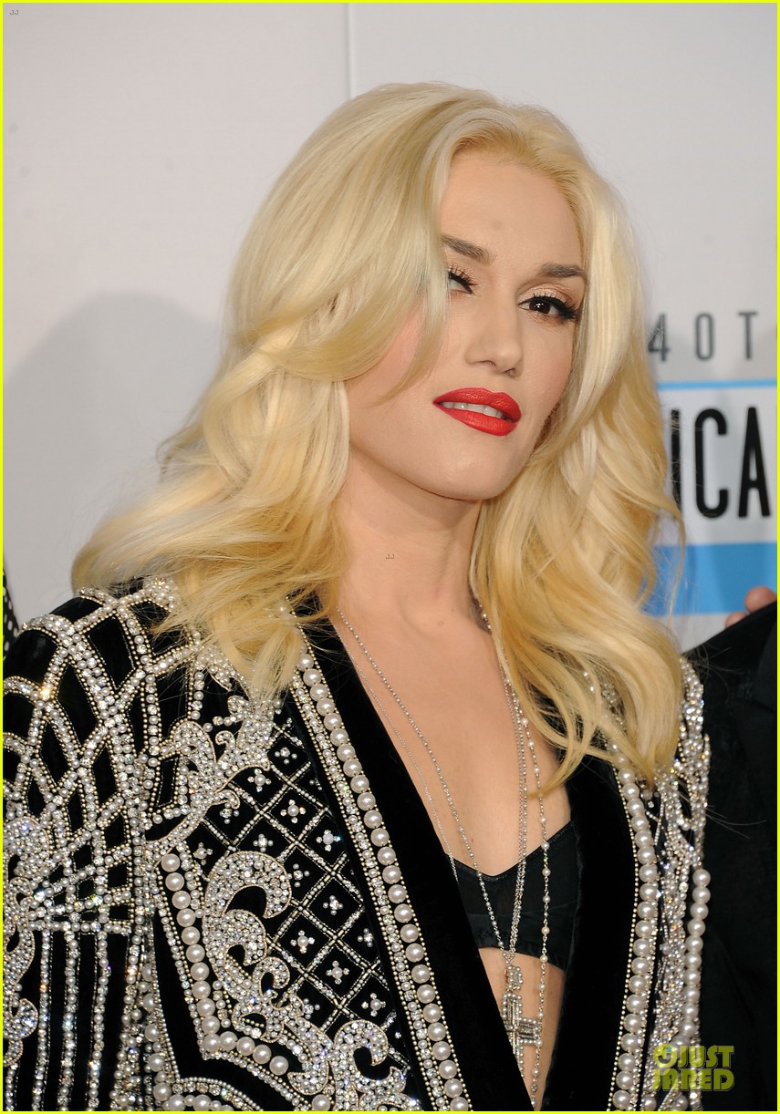 No Doubt: 'Looking Hot' AMAs Performance - Watch Now!: Photo 2760394 ...