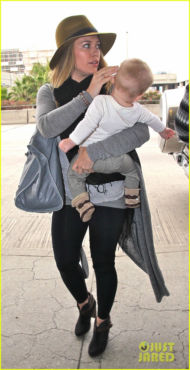 Hilary Duff: Harley Pasternak Fitness Mom!: Photo 2759044 | Celebrity ...