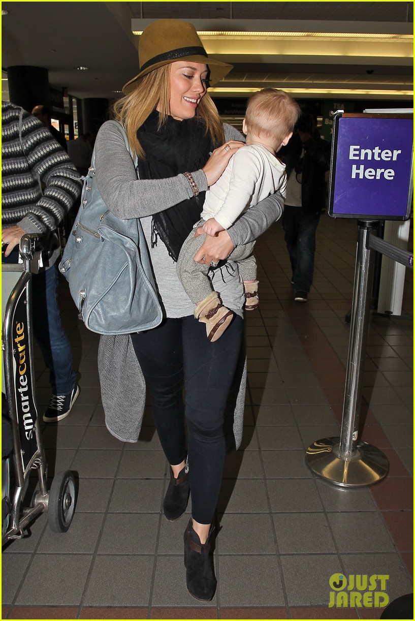 Hilary Duff: Harley Pasternak Fitness Mom!: Photo 2759056 | Celebrity ...