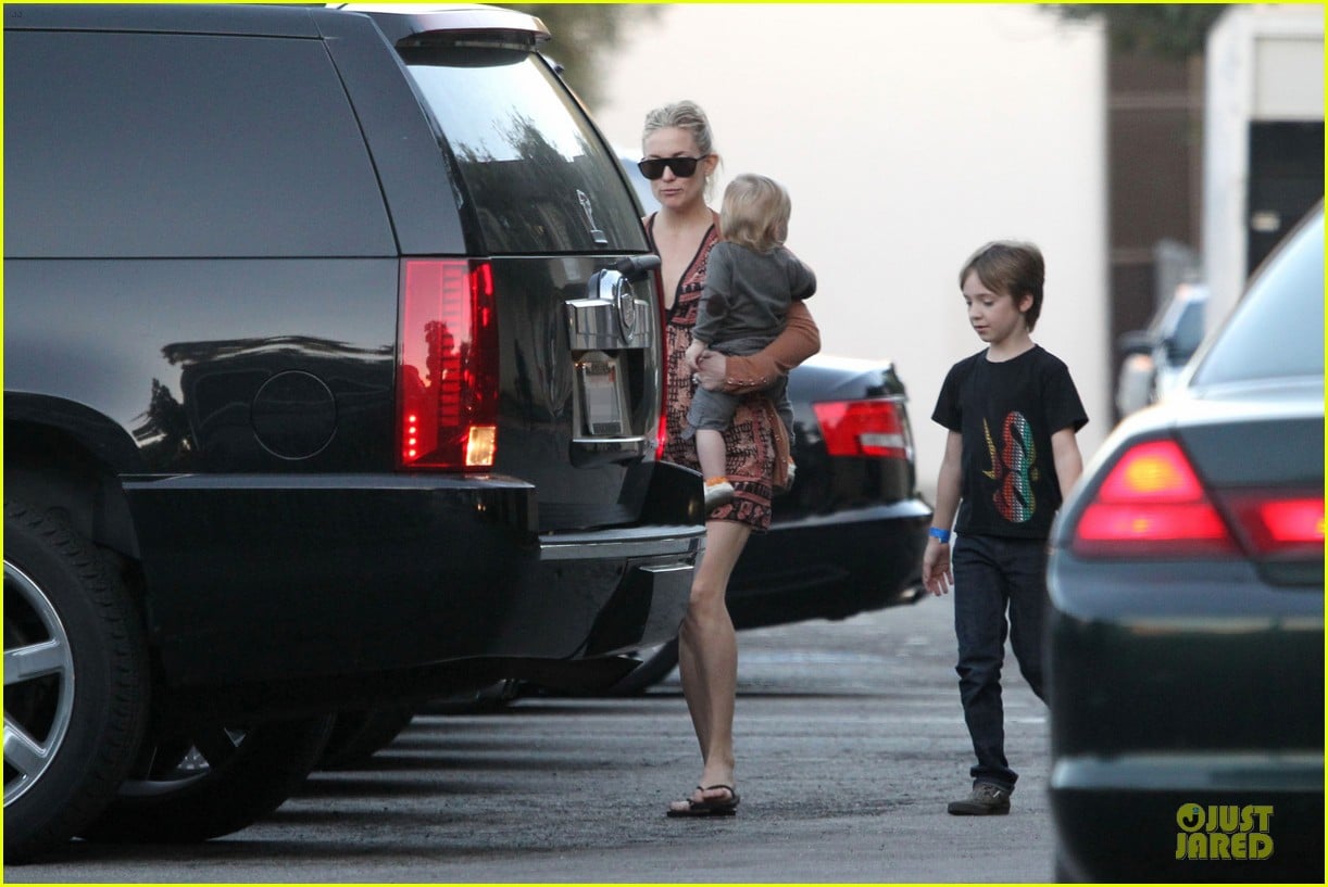 Kate Hudson: Birthday Party with the Boys!: Photo 2760564 | Bingham ...