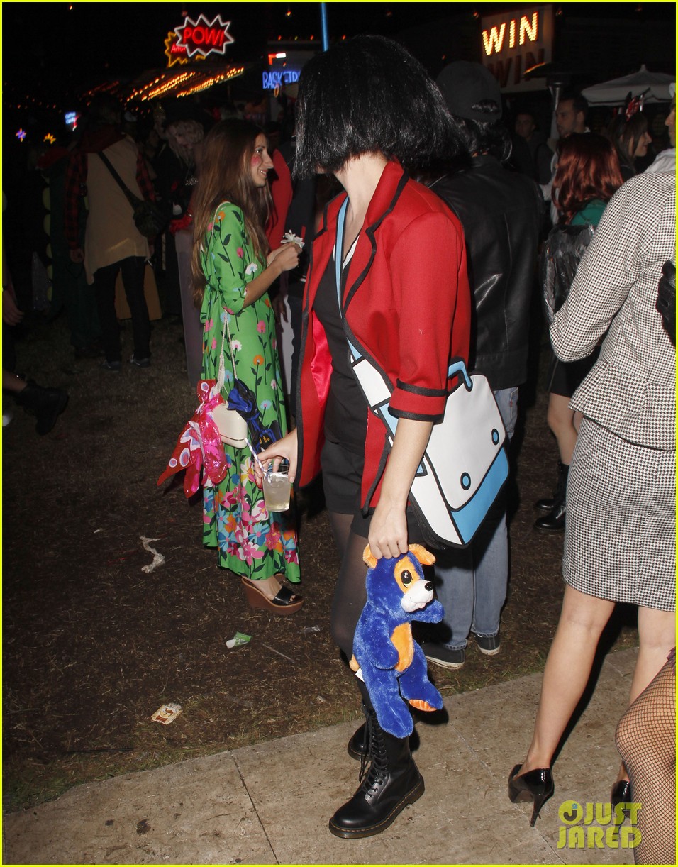 Katy Perry & Emma Roberts: Maroon 5 Halloween Party!: Photo 2749406 ...