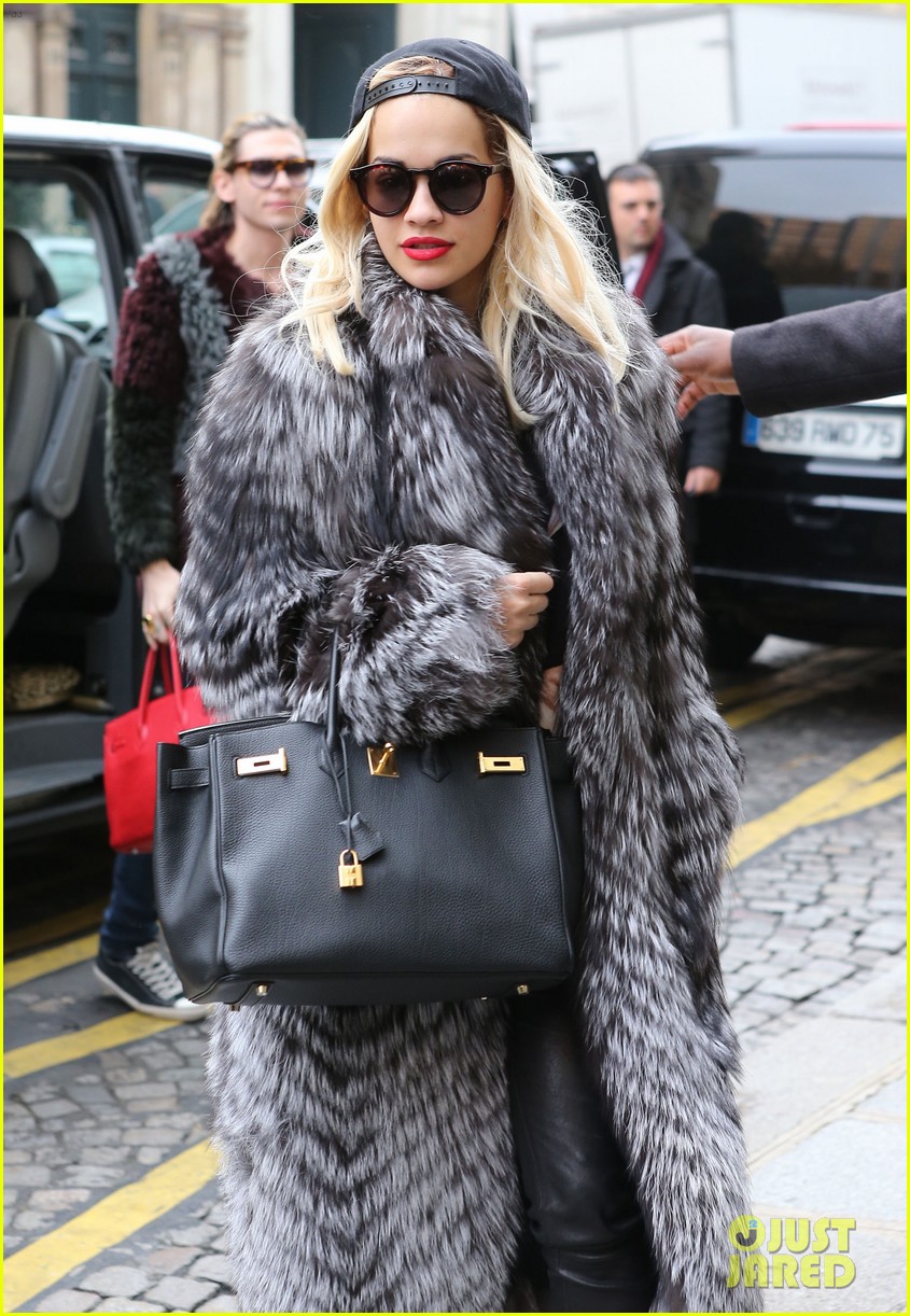 Rita Ora: Vip Room Paris Showcase!: Photo 2758822 | Pictures | Just Jared