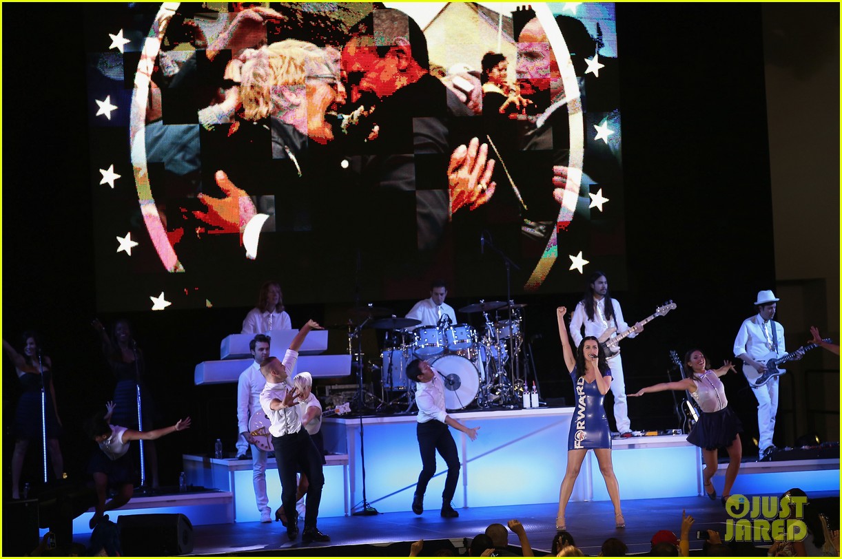 Katy Perry: Obama Rally in Milwaukee!: Photo 2750535 | Barack Obama ...