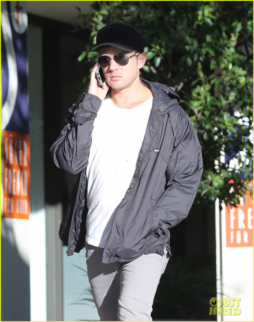 Ryan Phillippe: Kitson for Kids Shopper!: Photo 2762303 | Ryan Phillippe Photos | Just Jared ...