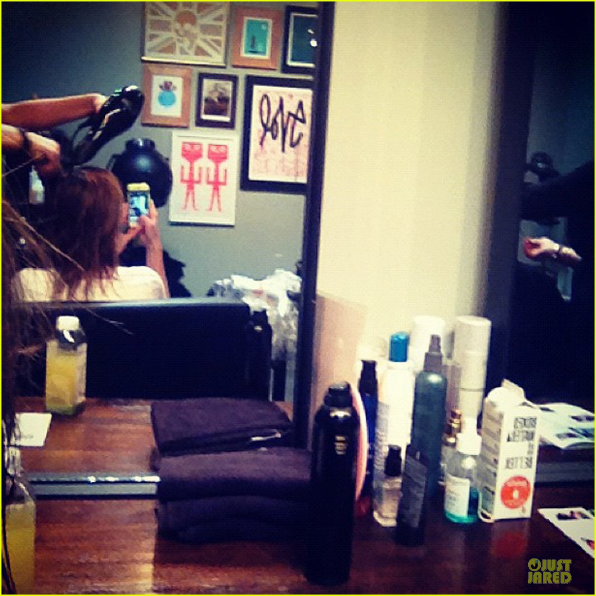 Emma Roberts: Darker Hair for My Next Movie!: Photo 2752297 | Emma ...