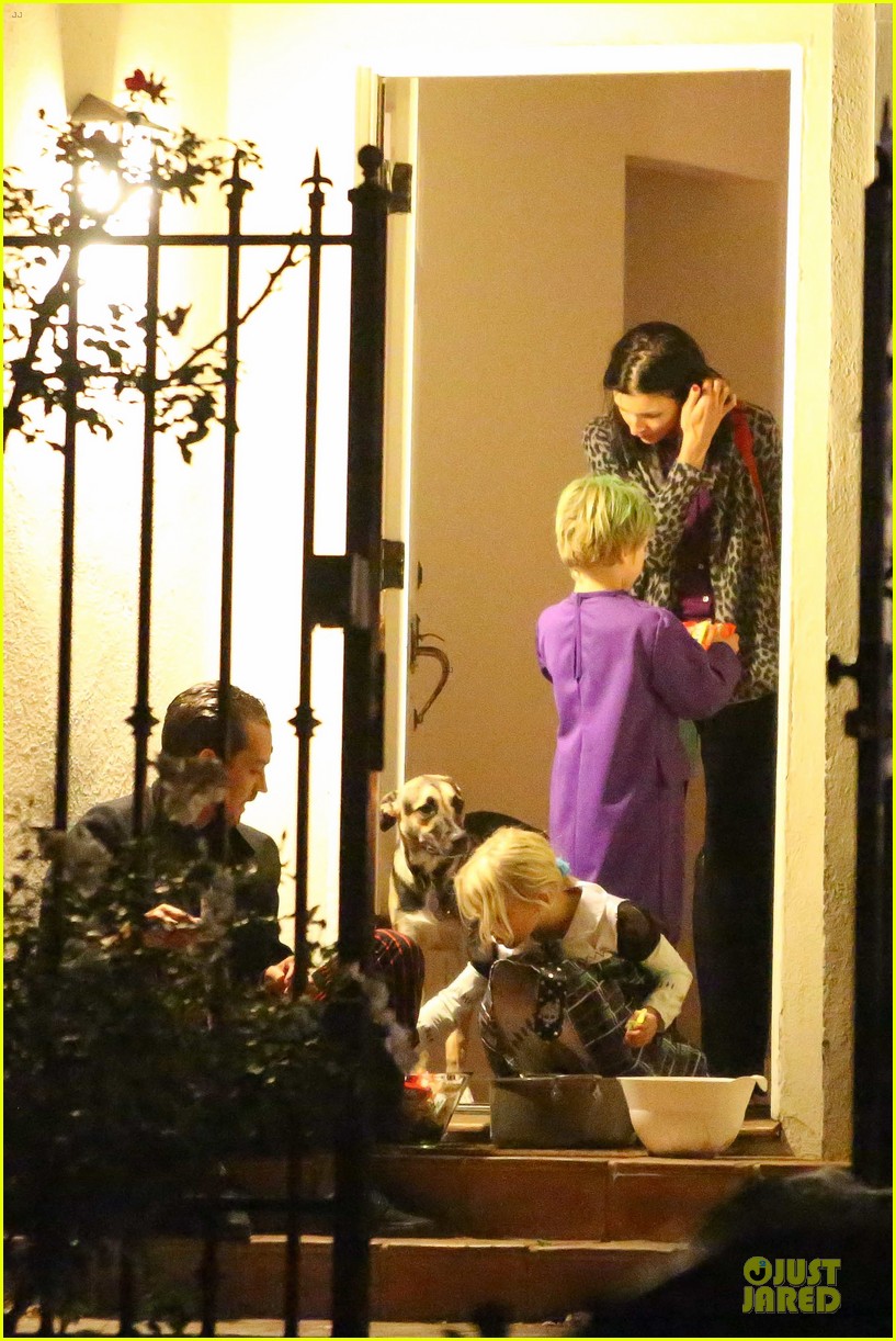 Rupert Sanders & Liberty Ross: Halloween Hugging Couple!: Photo 2749176 ...