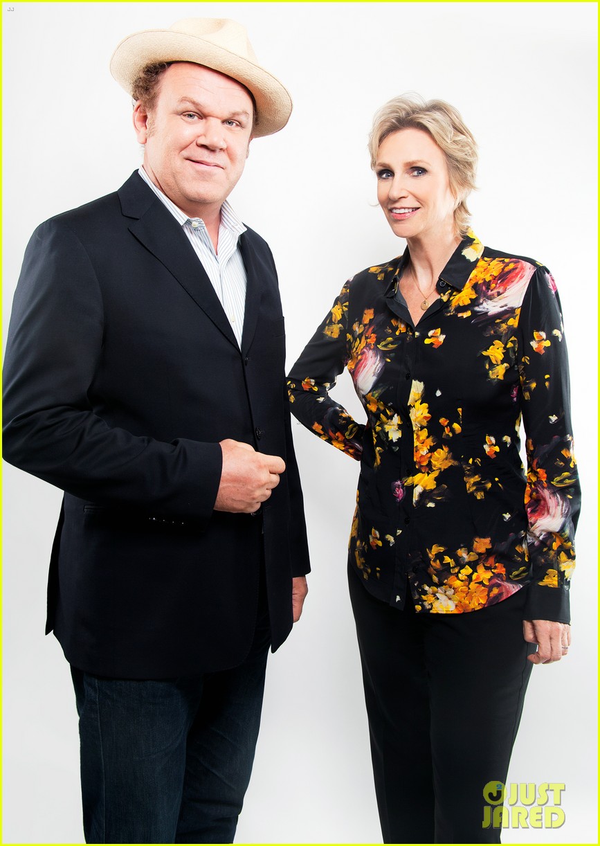 Sarah Silverman & Jane Lynch: 'Wreck-It Ralph' Cast Portraits ...