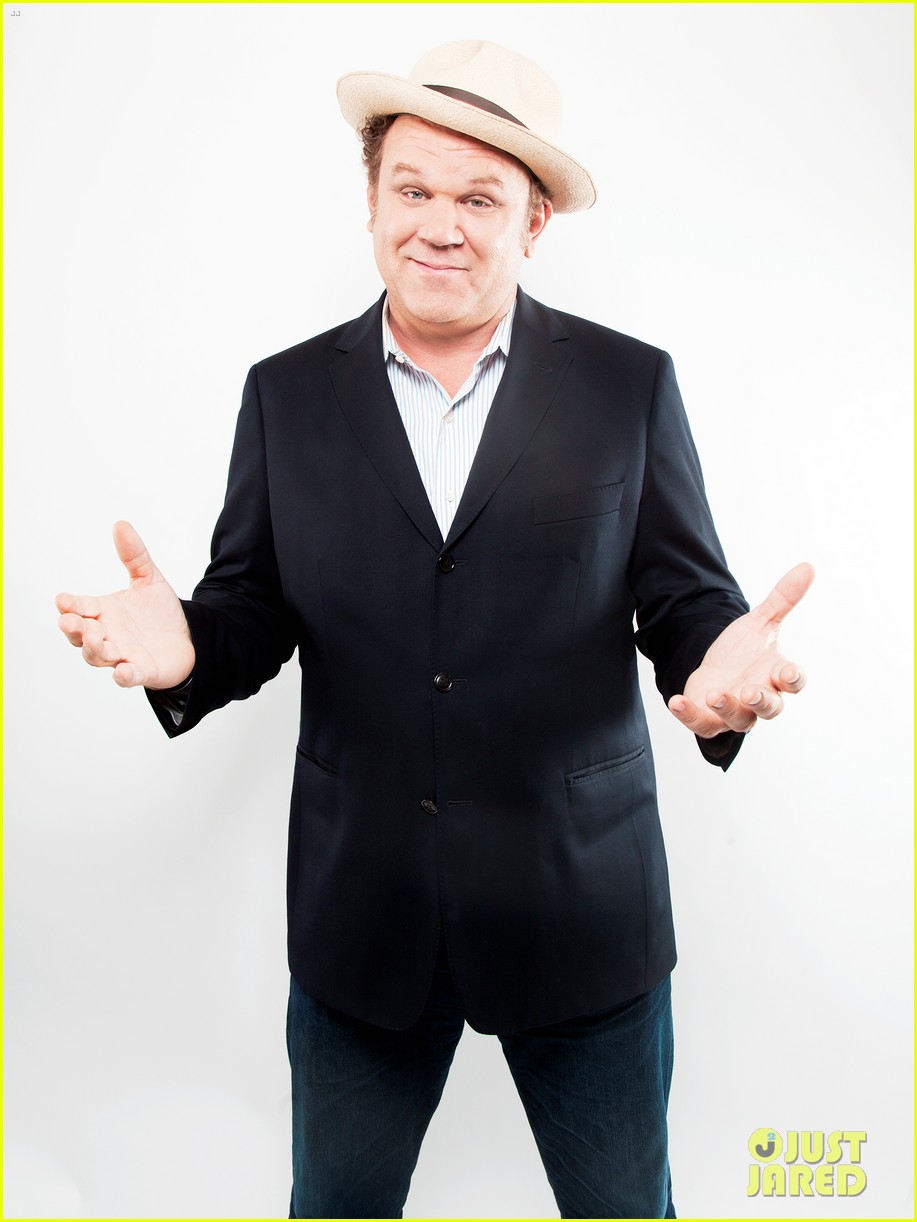 Sarah Silverman & Jane Lynch: 'Wreck-It Ralph' Cast Portraits ...