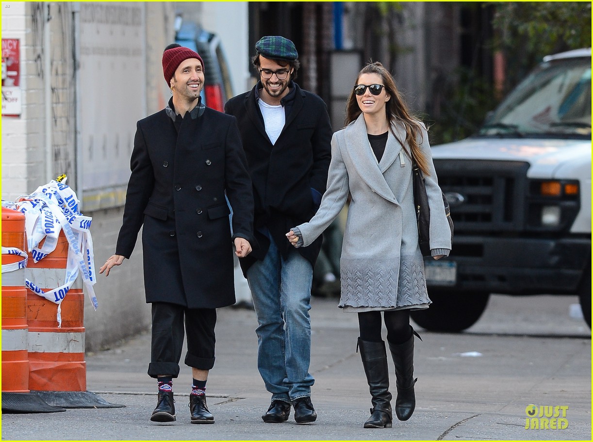 Jessica Biel: Post-Honeymoon Smile in New York City!: Photo 2754369 ...