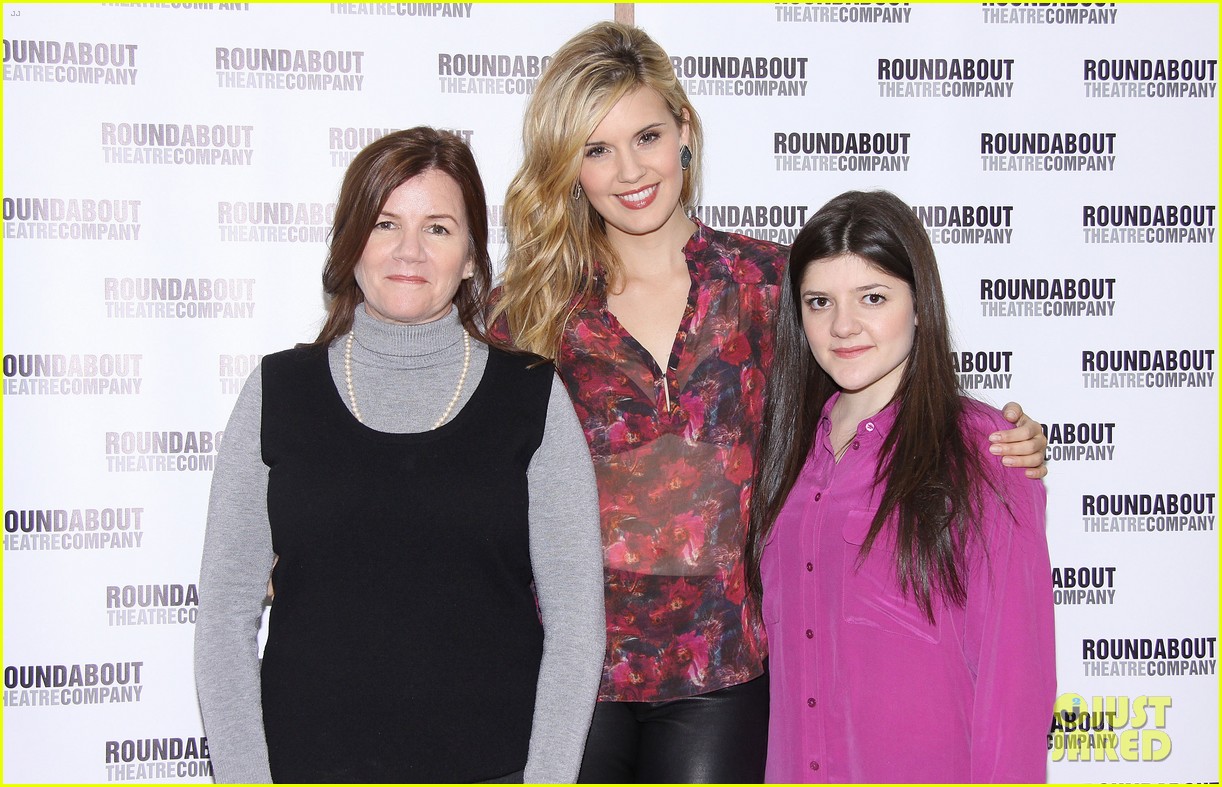 Sebastian Stan & Maggie Grace: 'Picnic' Photo Call!: Photo 2766262 ...