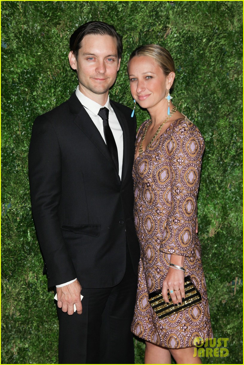 Emma Stone - CFDA/Vogue Fashion Fund Awards 2012: Photo 2756883 | Emma ...