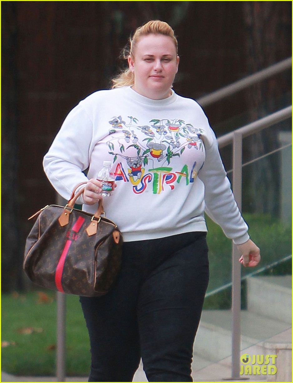 Rebel Wilson: New 'Struck By Lightning' Trailer!: Photo 2753934 ...