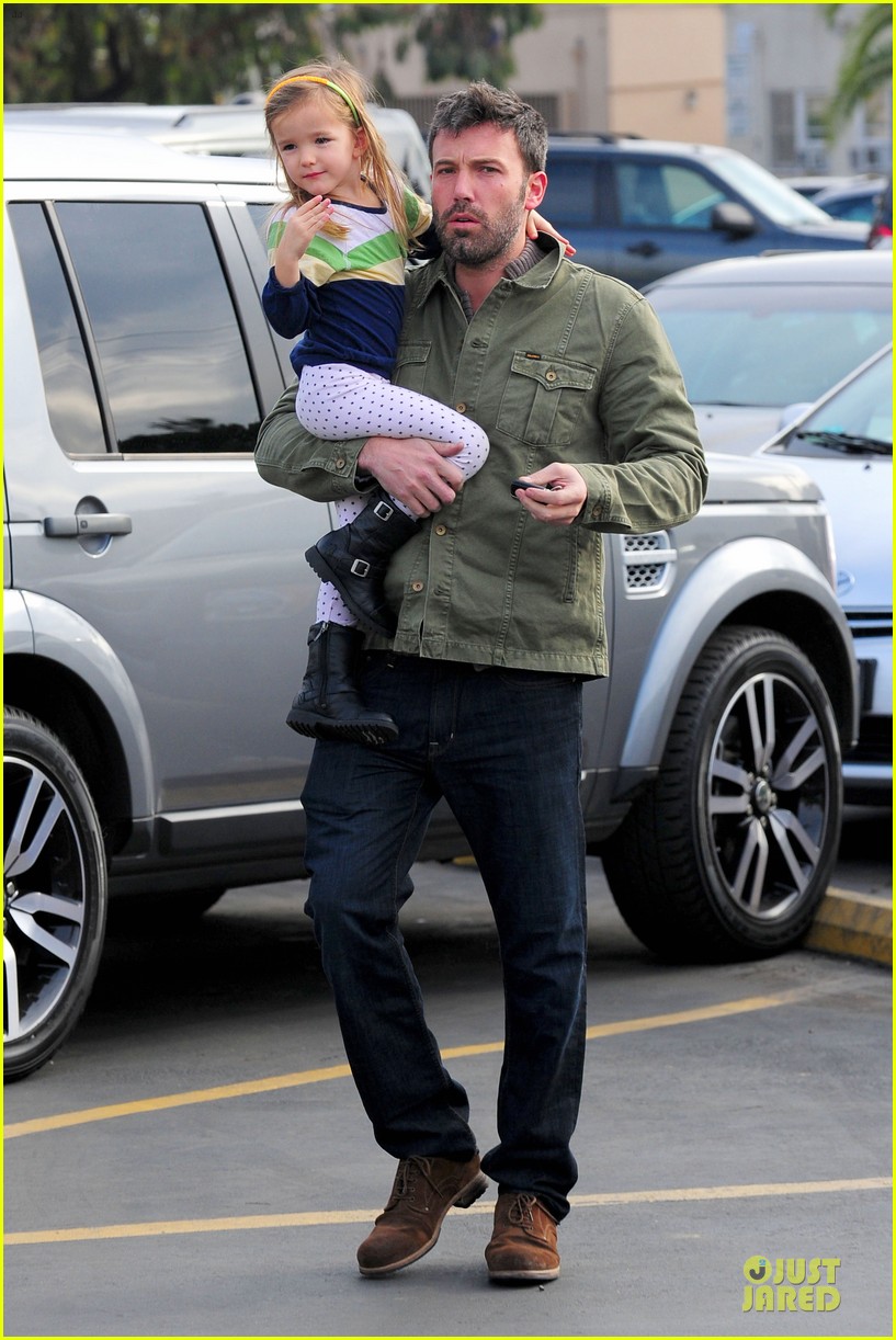 Ben Affleck & Seraphina: Baskin Robbins Stop!: Photo 2780200 | Ben ...