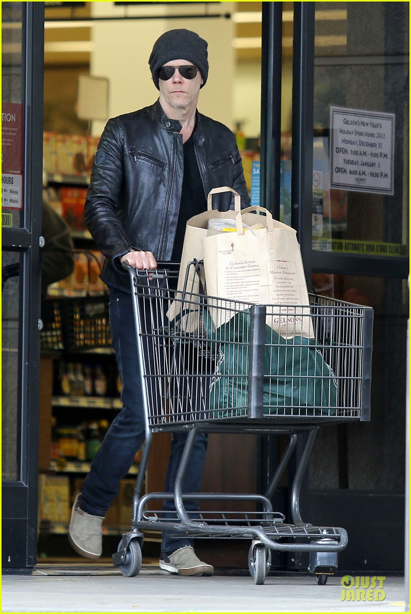 Kevin Bacon Makes Kyra Sedgwick Feel Like the Most Beautiful Woman in ...