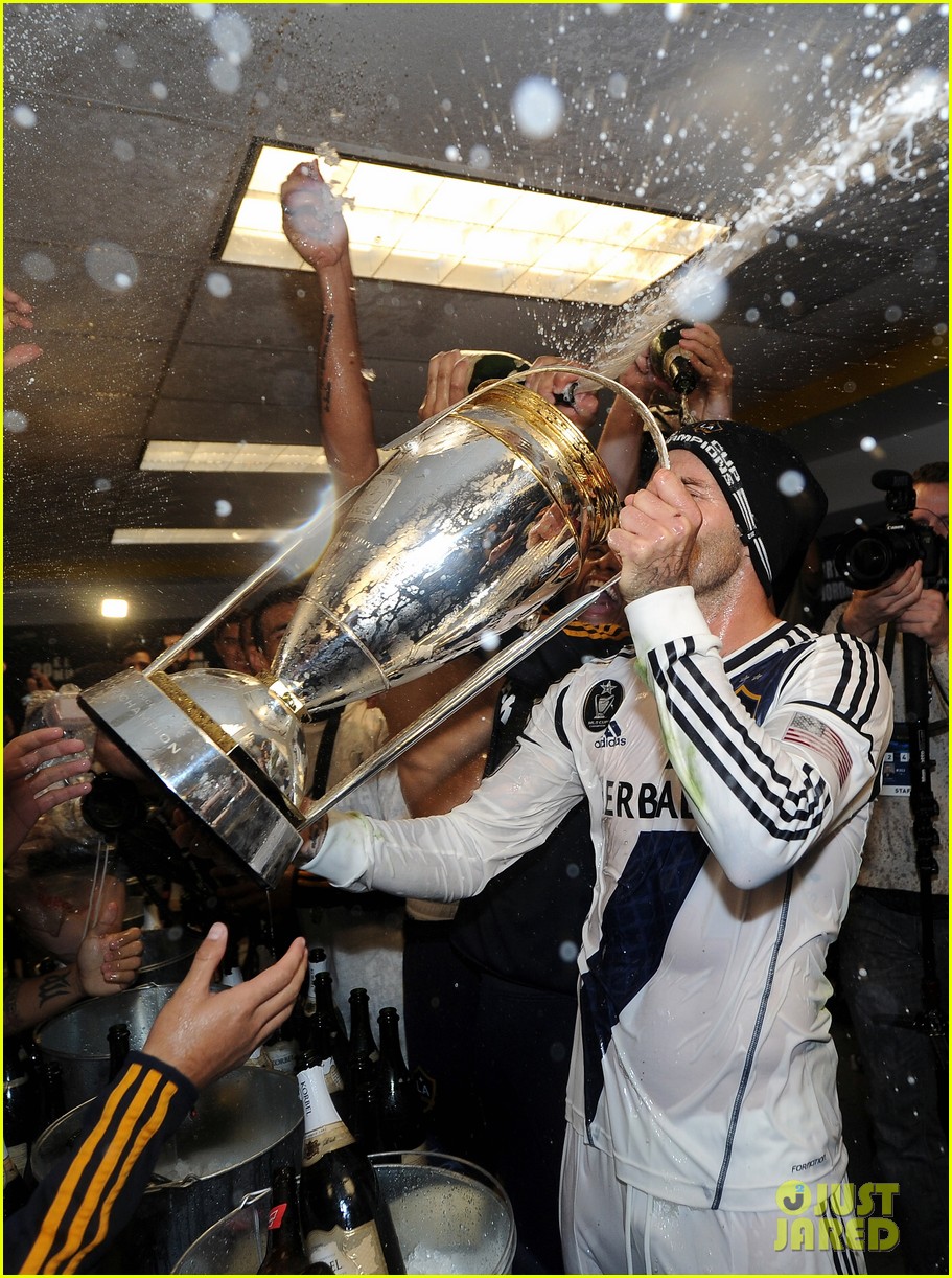 David Beckham Celebrates Final Galaxy Win with His Sons!: Photo 2767619 ...