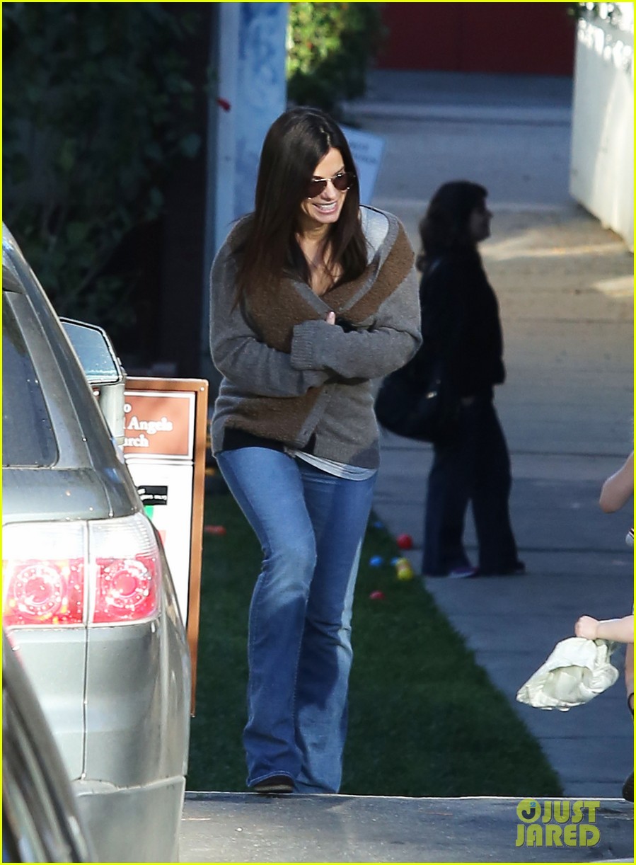 Sandra Bullock: Smiley School Drop Off!: Photo 2773395 | Sandra Bullock ...