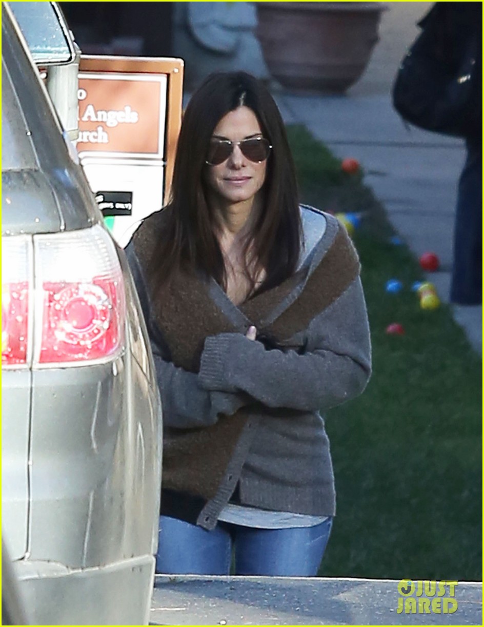 Sandra Bullock: Smiley School Drop Off!: Photo 2773398 | Sandra Bullock ...