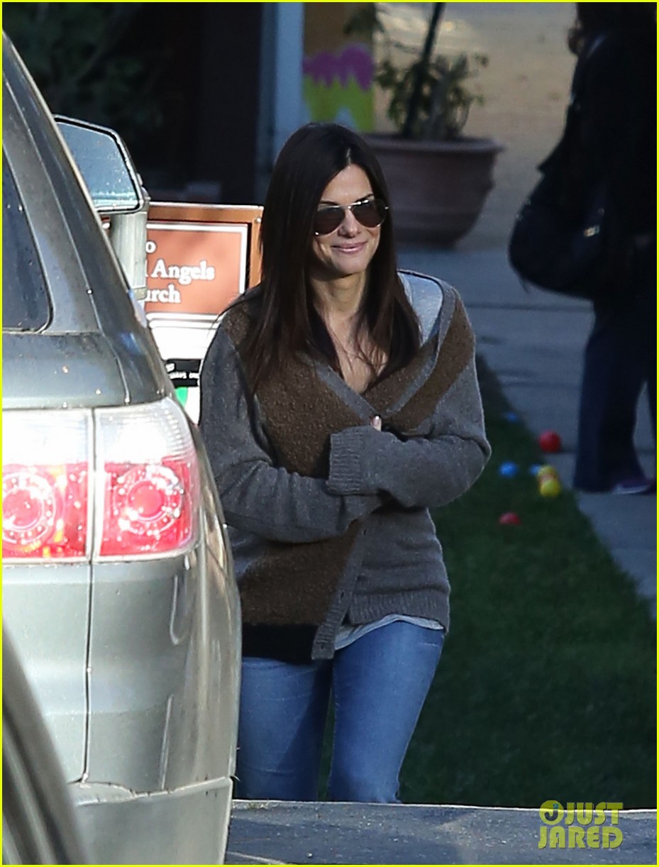 Sandra Bullock: Smiley School Drop Off!: Photo 2773399 | Sandra Bullock ...