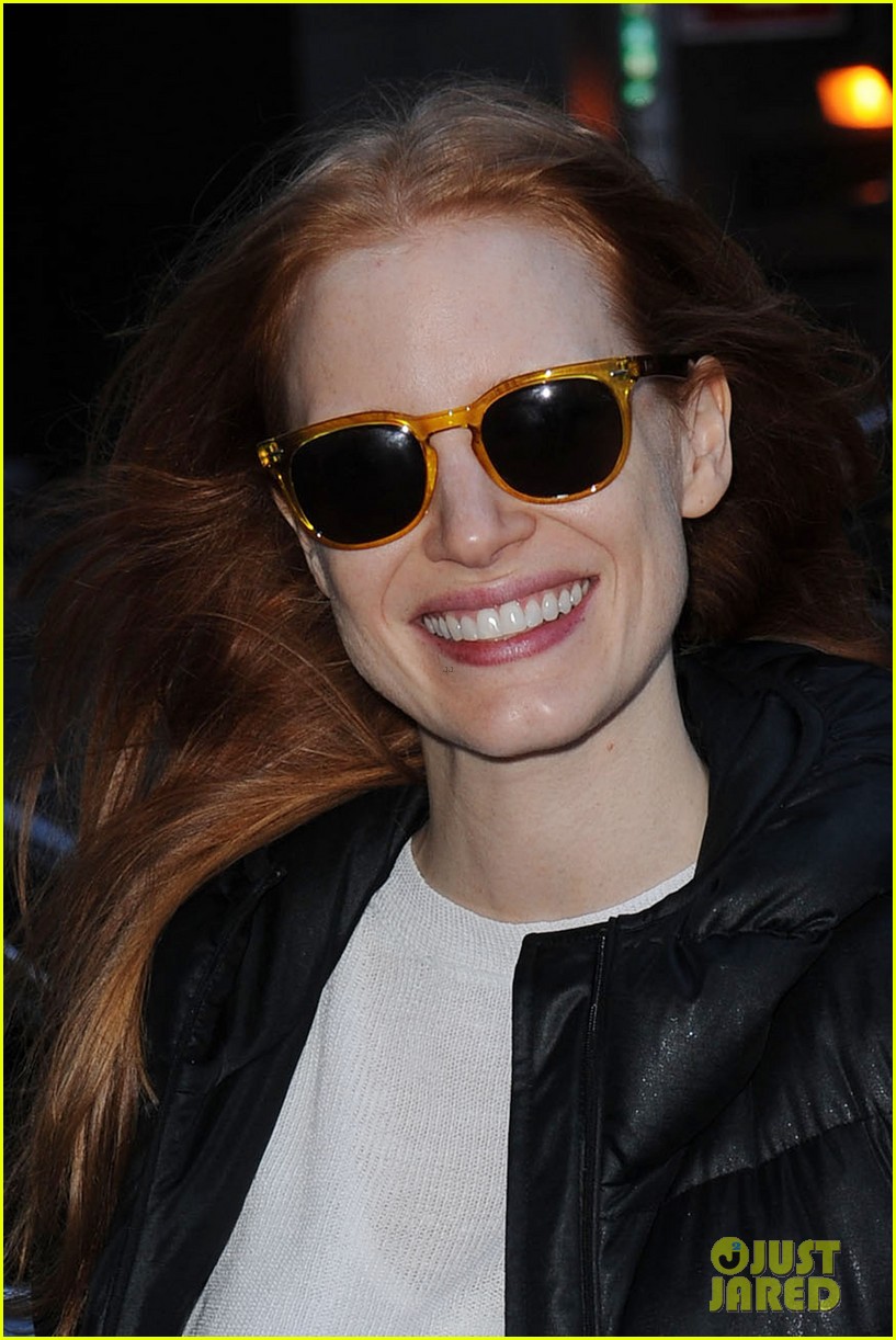 Jessica Chastain: Sunday Show Smiles!: Photo 2782525 | Jessica Chastain ...
