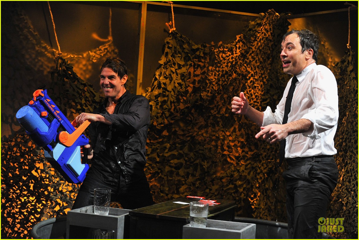 Tom Cruise: Water War with Jimmy Fallon!: Photo 2778082 | Jimmy Fallon ...