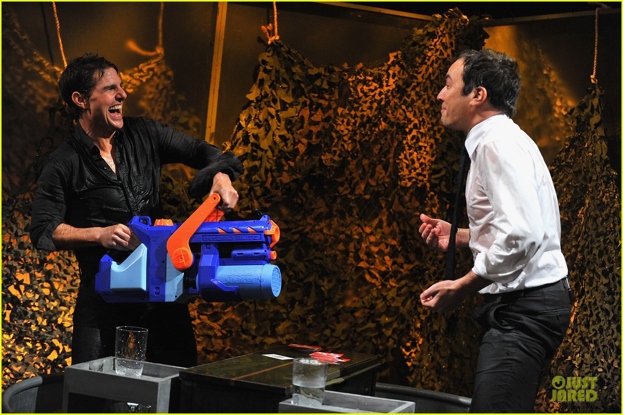 Tom Cruise: Water War with Jimmy Fallon!: Photo 2778087 | Jimmy Fallon ...