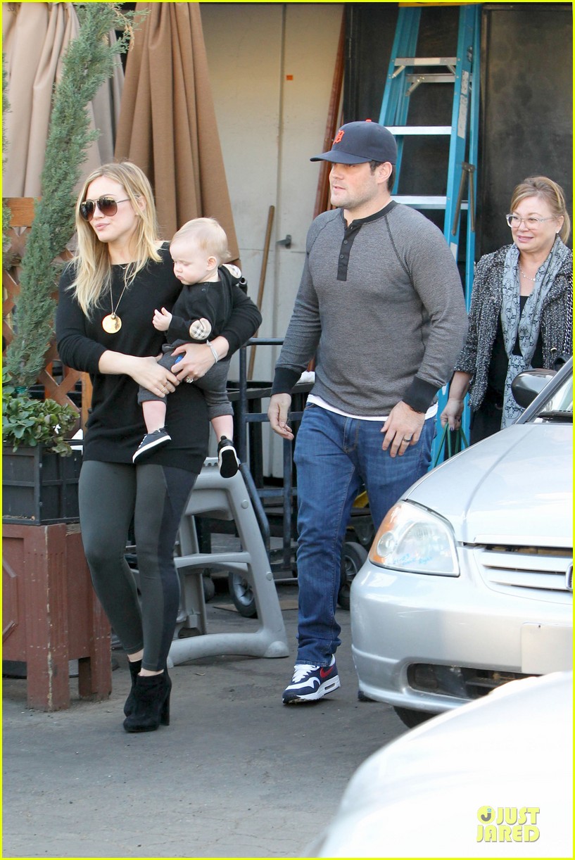 Hilary Duff & Luca: Matching Outfits for Lunch!: Photo 2772674 ...