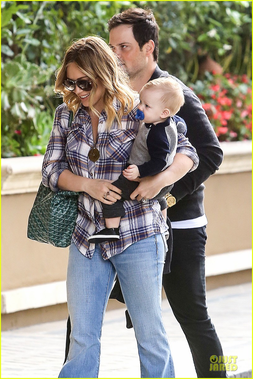 Hilary Duff & Luca: Matching Outfits for Lunch!: Photo 2772691 ...