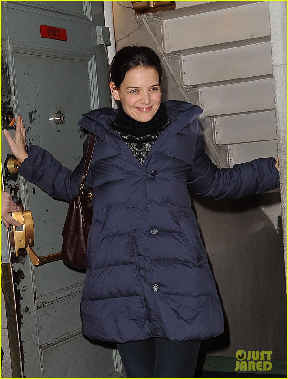 Katie Holmes Talks 'Dead Accounts' Lines Flub: Photo 2779759 | Katie ...