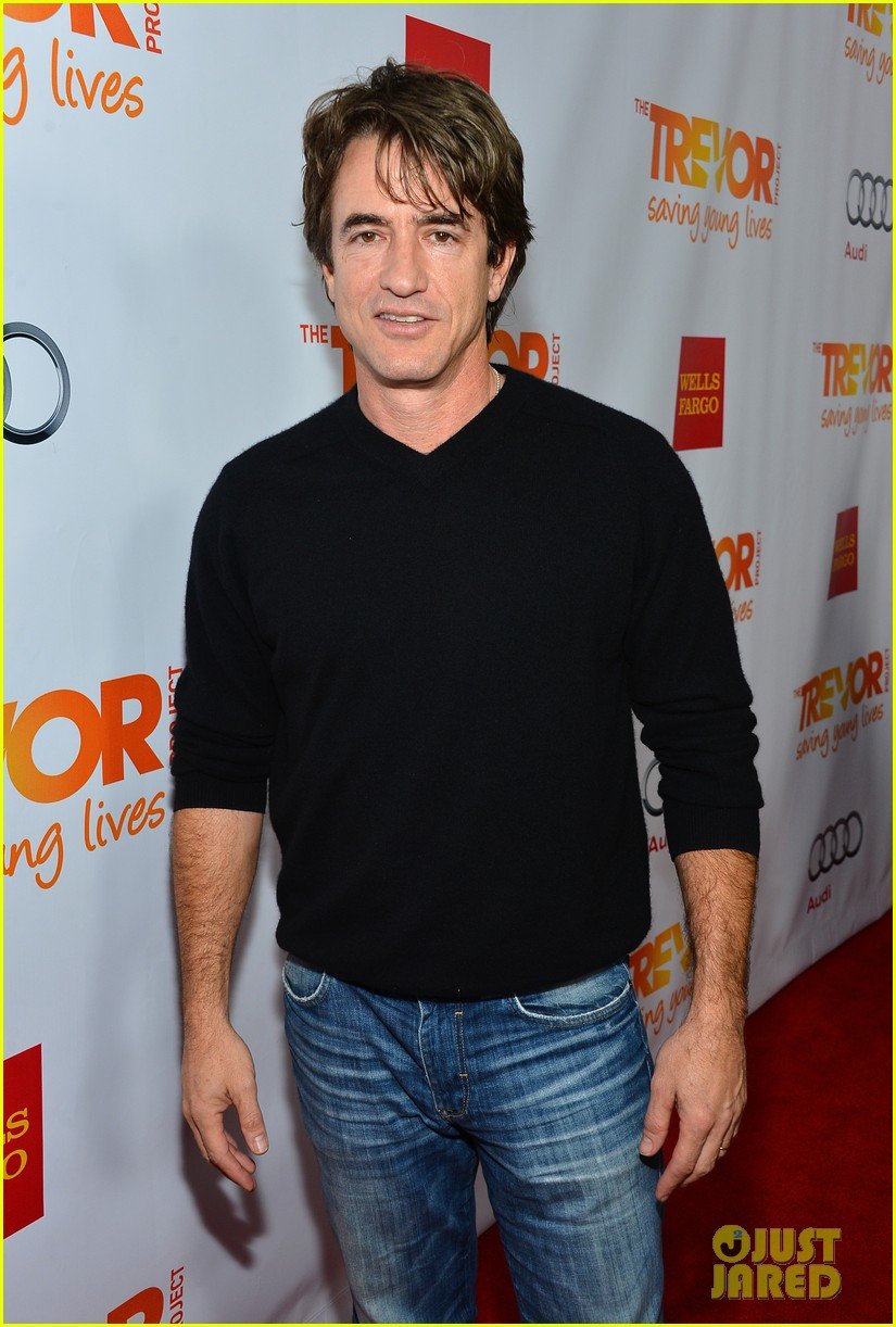 Sarah Hyland & Paul Wesley - Trevor Live 2012: Photo 2768264 | Brad ...