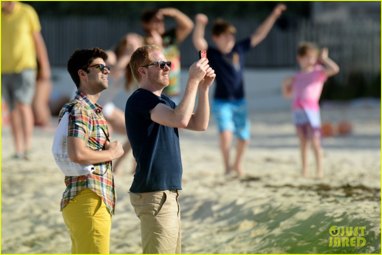 Jesse Tyler Ferguson & Justin Mikita: St. Barts Boys!: Photo 2781838 ...