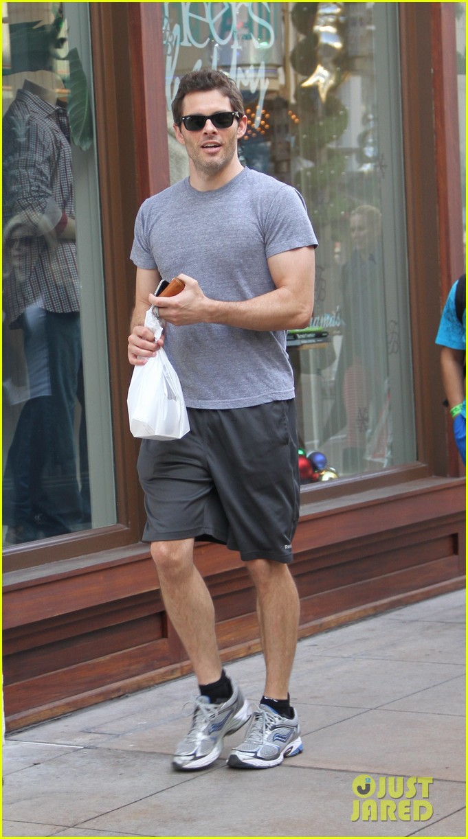 James Marsden: Apple Store Shopper!: Photo 2774549 | James Marsden ...