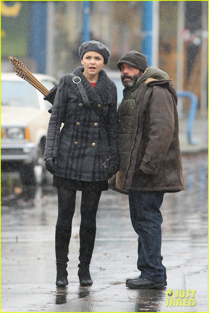 Ginnifer Goodwin: Bow & Arrow on 'Once Upon A Time' Set!: Photo 2774402 ...