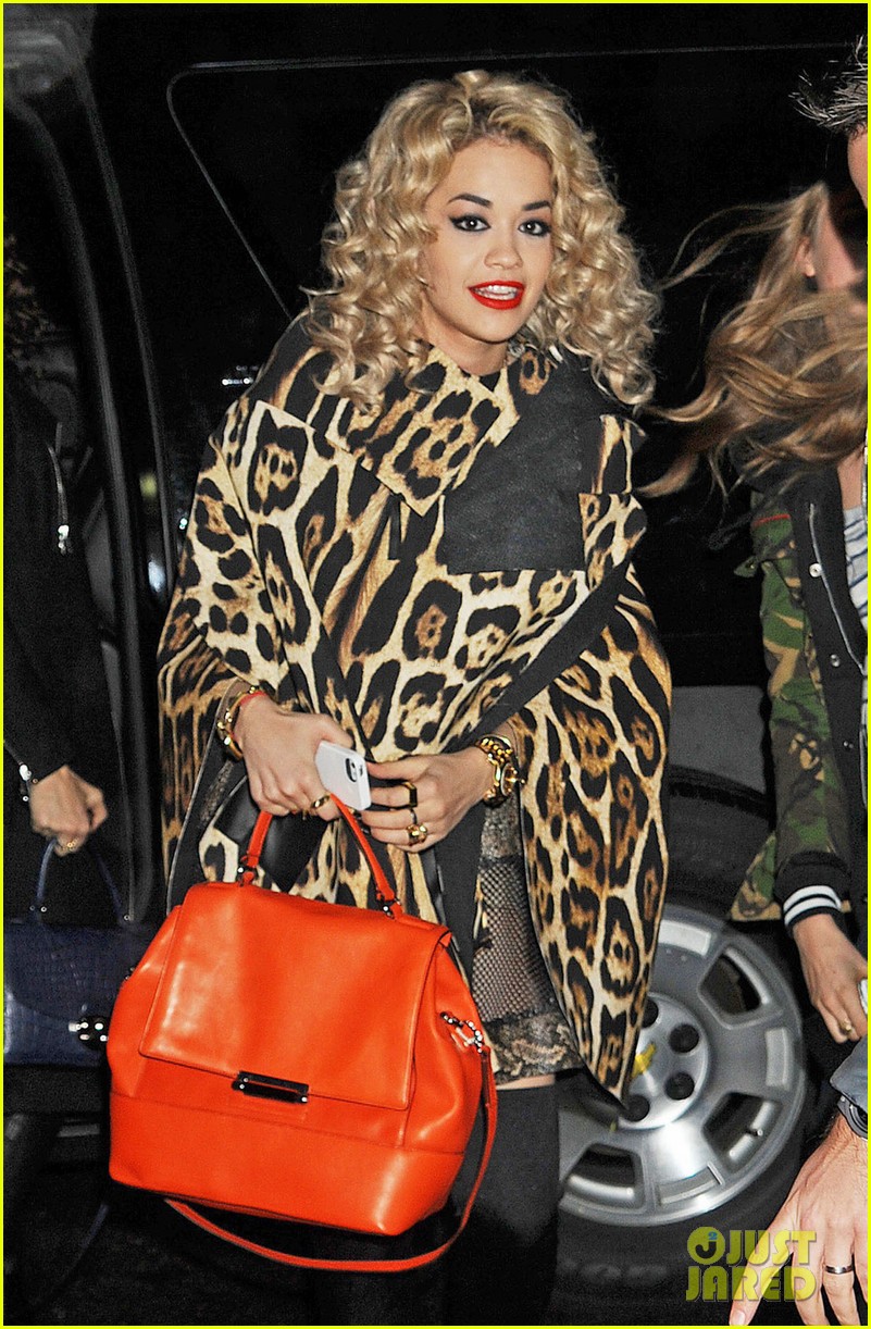 Rita Ora: London for the Holidays!: Photo 2780039 | Photos | Just Jared ...