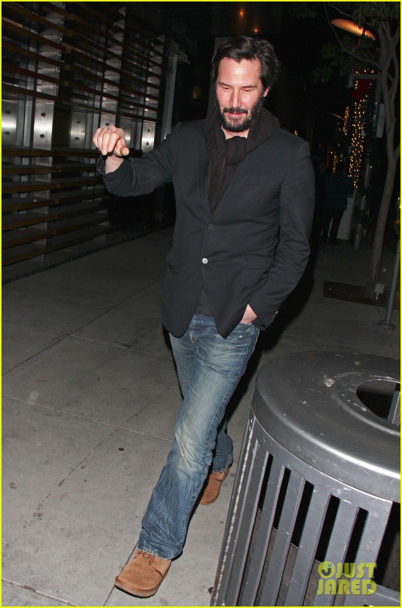 Keanu Reeves: Peace Out, 2012!: Photo 2782872 | Keanu Reeves Photos ...