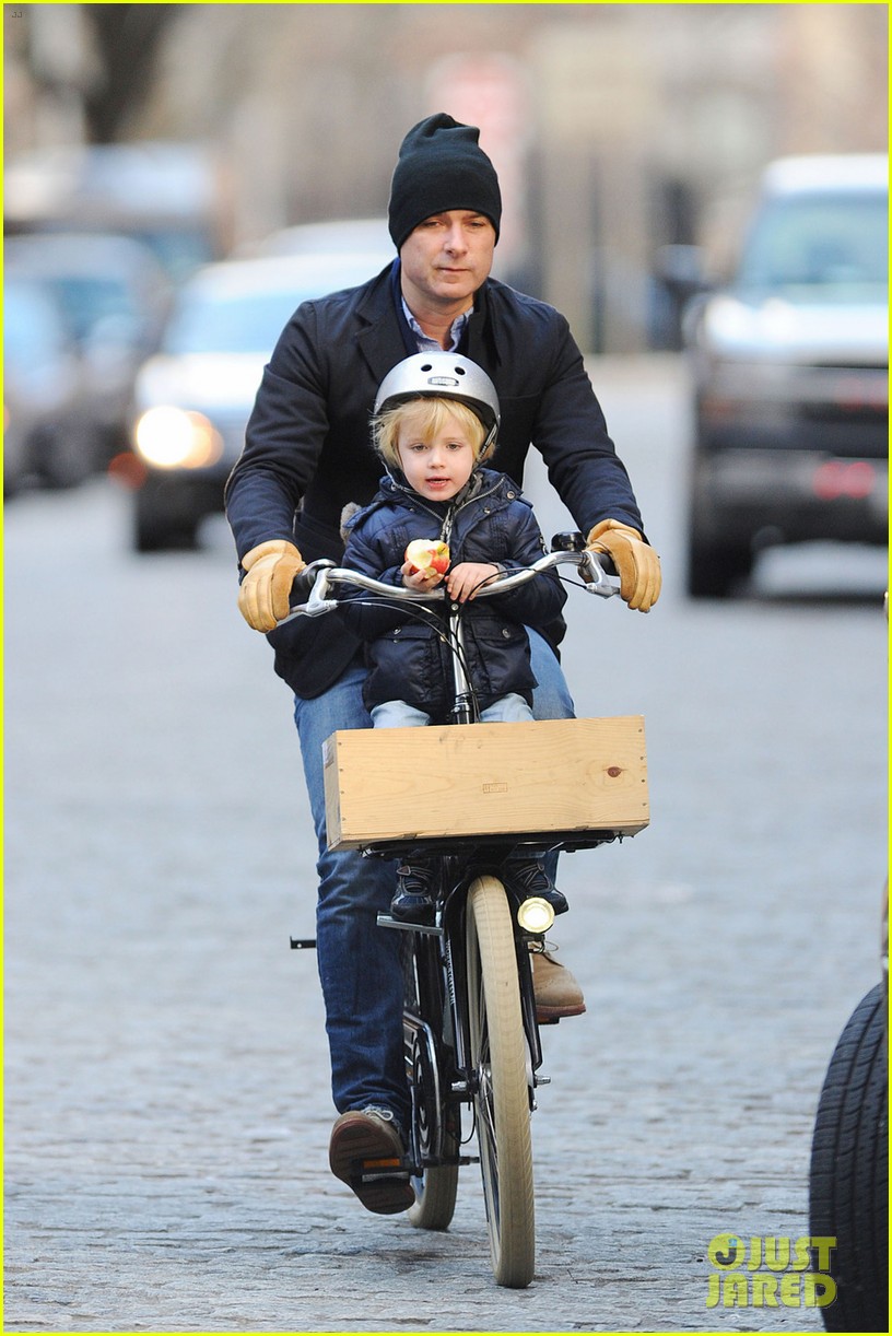 Naomi Watts: Liev Scheiber Loves Biking with the Boys!: Photo 2775815 ...