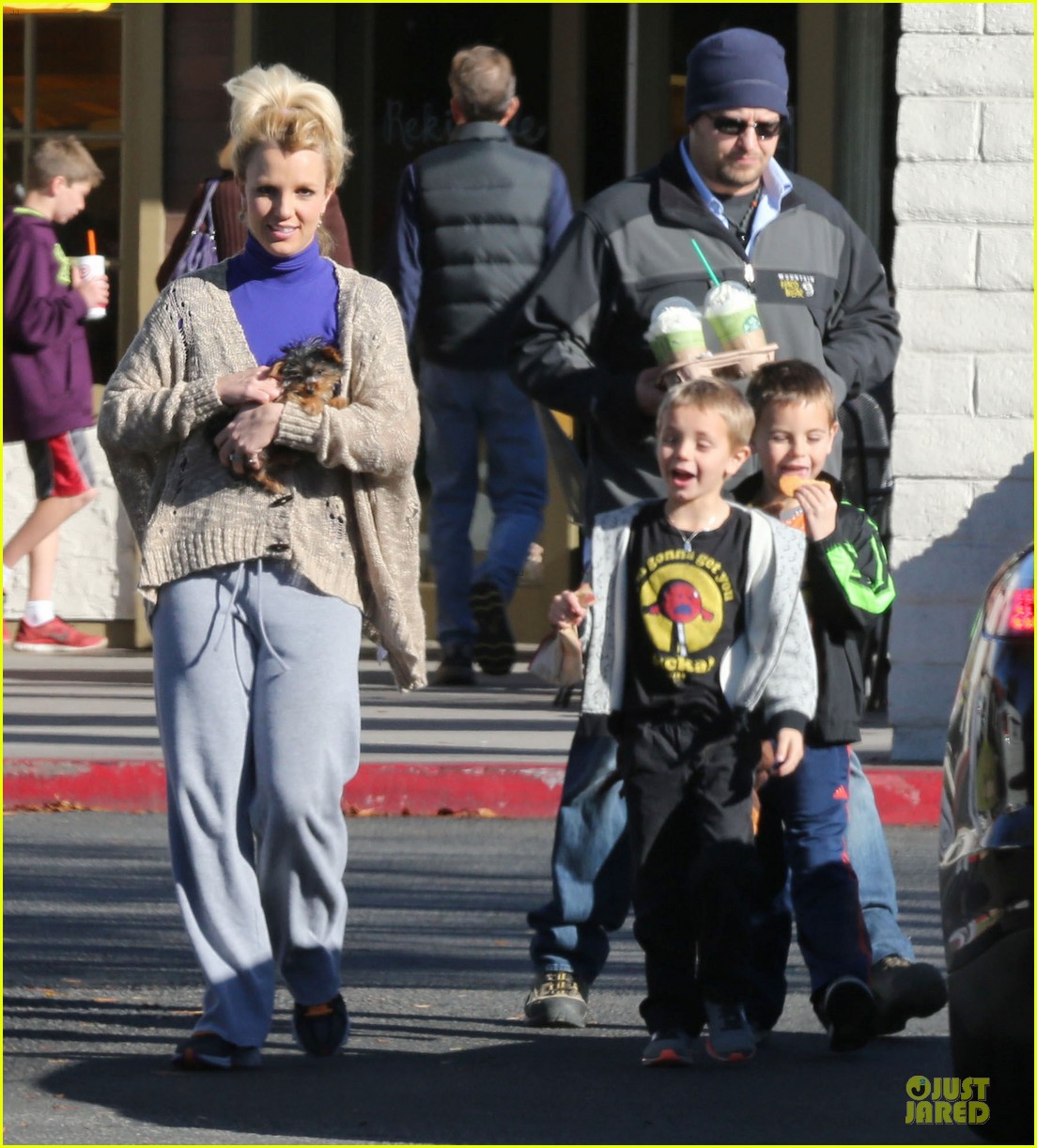Britney Spears: Happy Birthday Jason Trawick!: Photo 2776469 | Britney ...