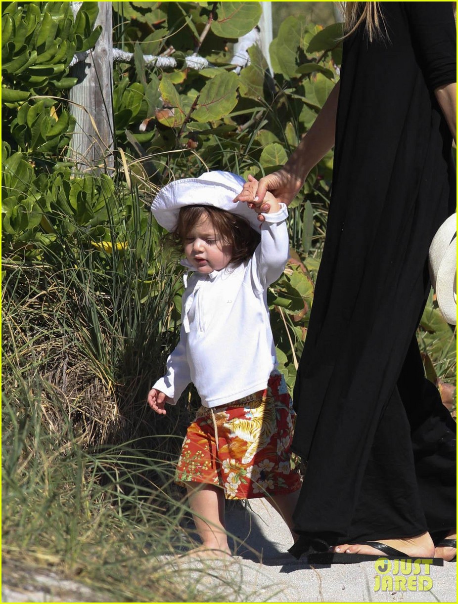 Rachel Zoe: Holiday Beach Vacation with the Family!: Photo 2780498 ...