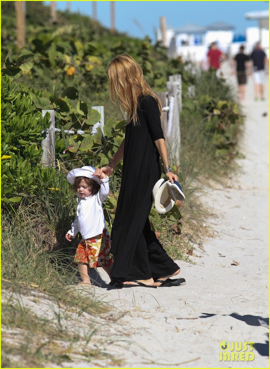 Rachel Zoe: Holiday Beach Vacation with the Family!: Photo 2780502 ...