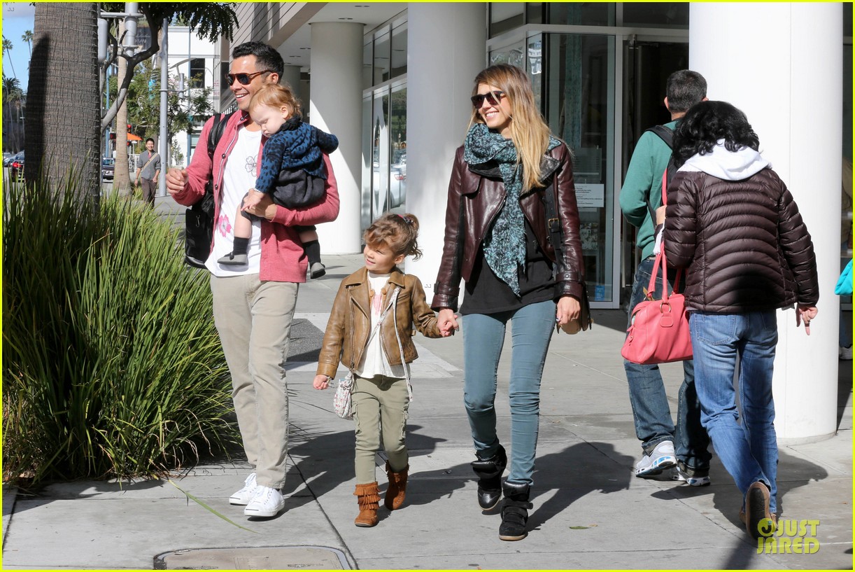 Jessica Alba: Honor Loves Being the Older Sister!: Photo 2798958 | Cash ...