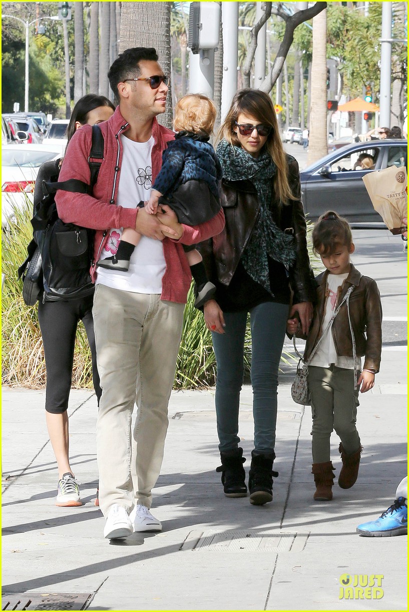 Jessica Alba: Honor Loves Being the Older Sister!: Photo 2798961 | Cash ...