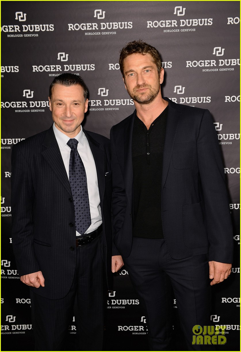 Gerard Butler: Roger Dubuis Booth Visit in Geneva!: Photo 2796517 ...