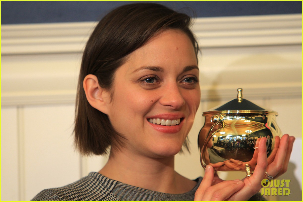 Marion Cotillard: Hasty Pudding Woman of the Year 2013!: Photo 2802170 ...