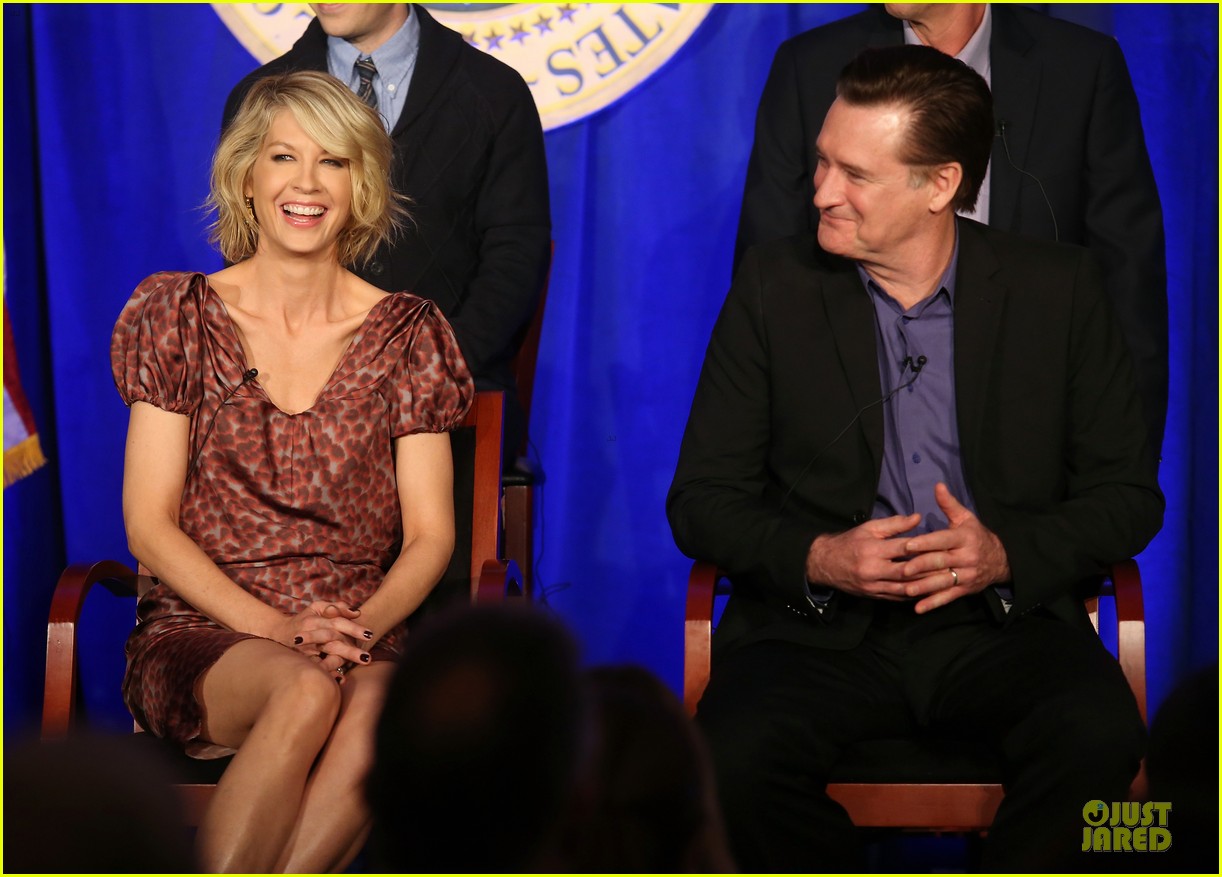 Jenna Elfman & Billy Burke: '1600 Penn' & 'Revolution' TCA Panels ...