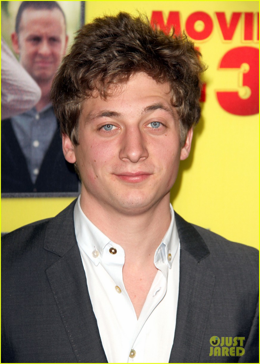 Chelsea Handler & Seann William Scott: 'Movie 43' Premiere!: Photo ...