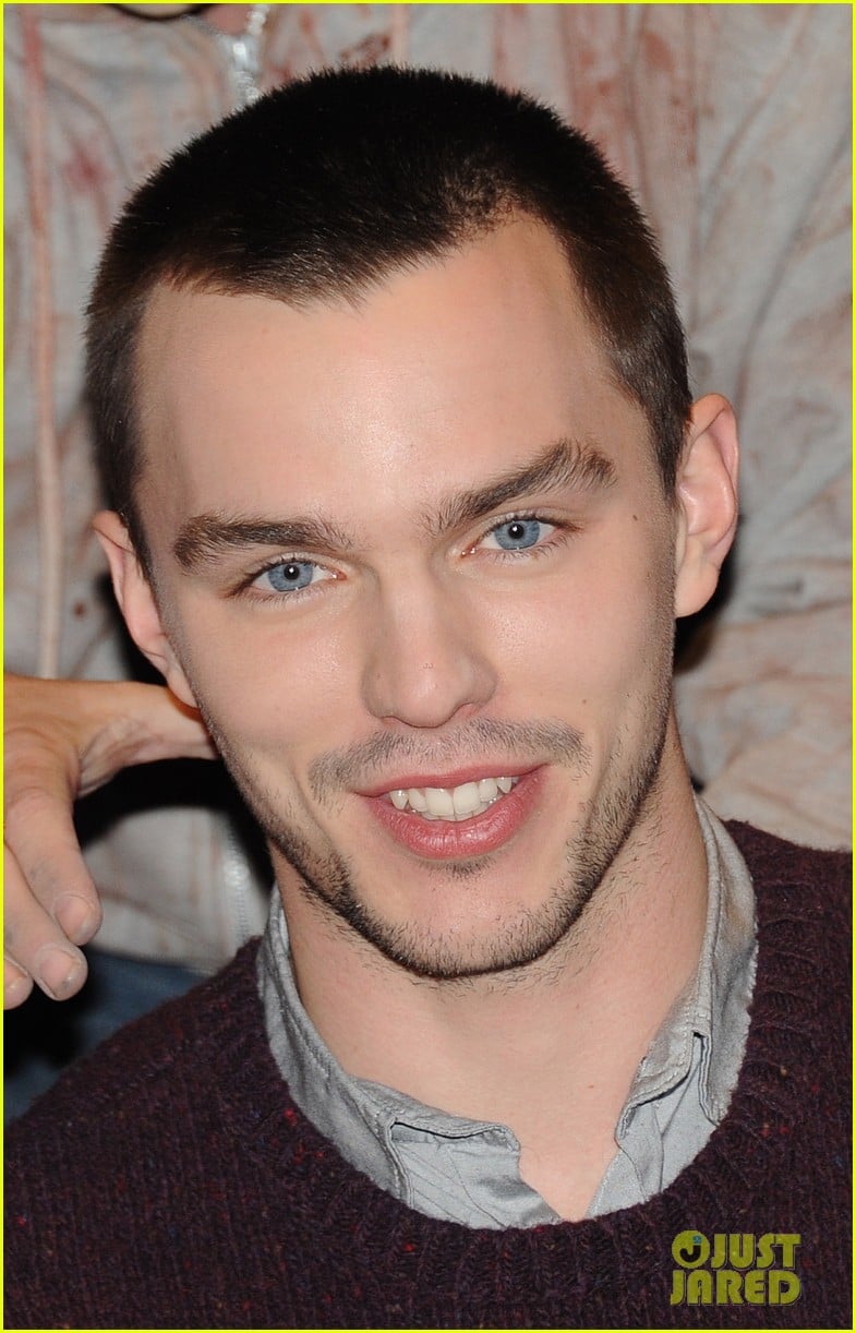 Teresa Palmer & Nicholas Hoult: 'Warm Bodies' London Photo Call: Photo ...