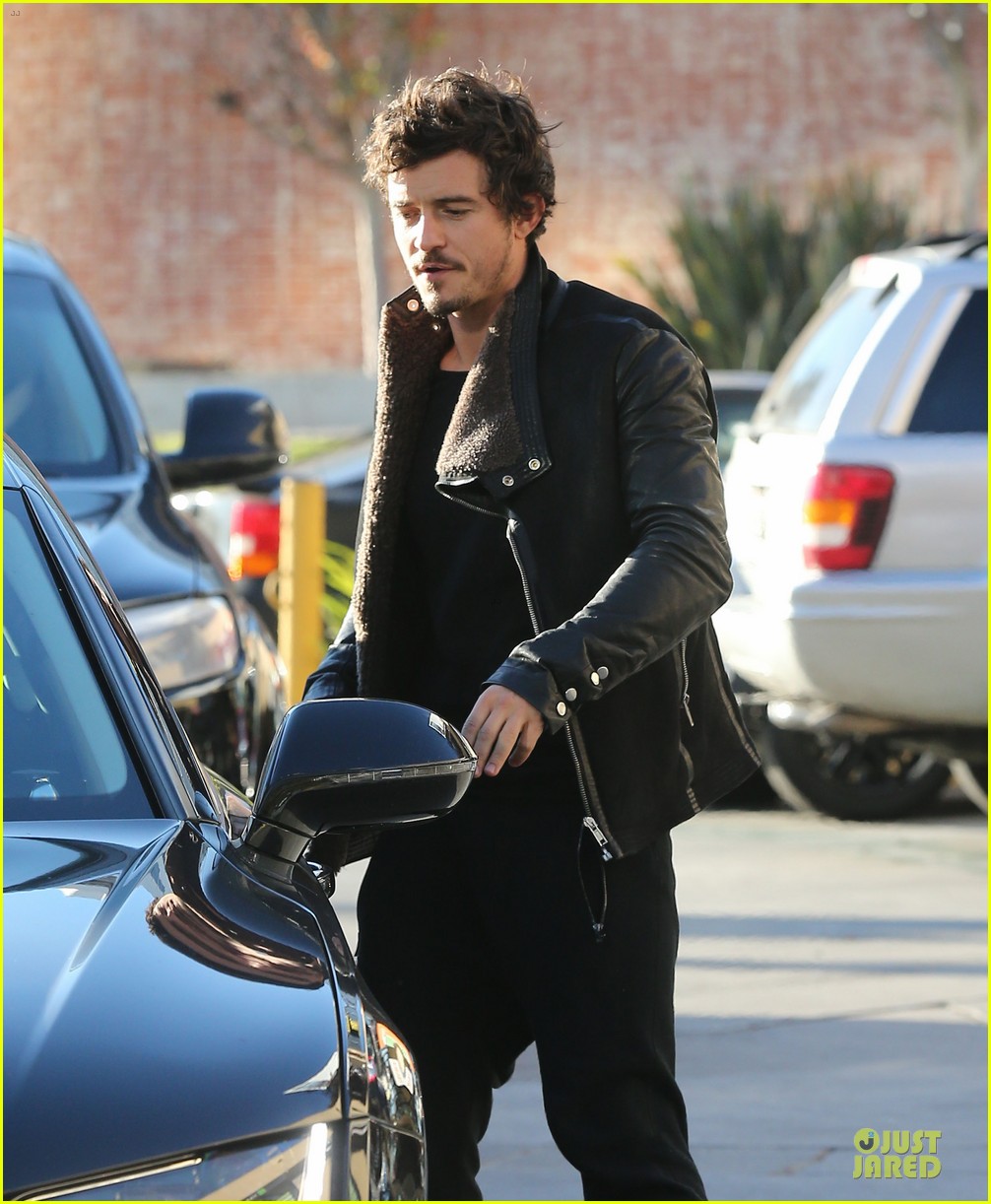 Miranda Kerr & Orlando Bloom: Spa Pick-Up Kisses!: Photo 2784914 ...